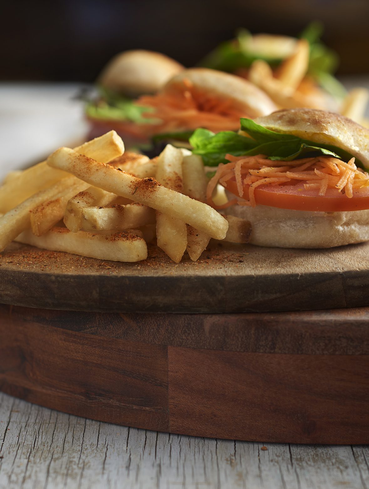 PULLED CARROT SLIDERS WITH SMOKY FRIES | SAFRIES